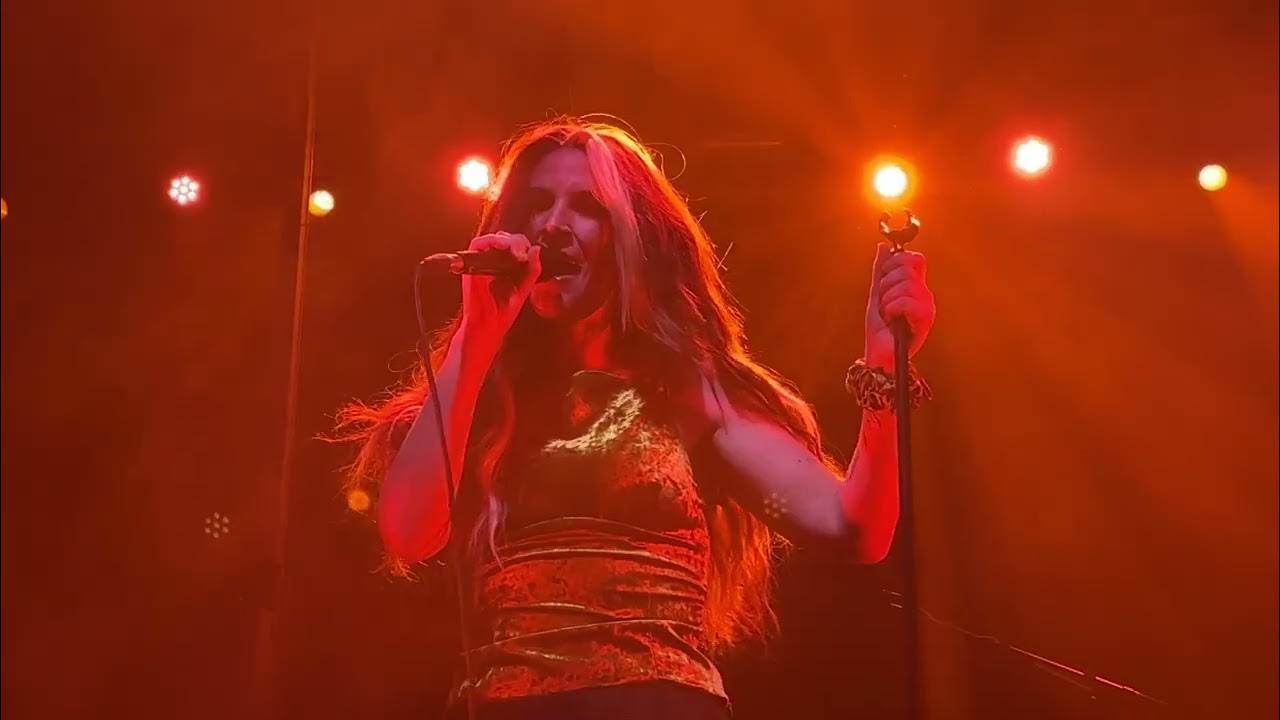 Charlotte Wessels - Chasing Sunsets [Bristol 26.11.2024] - YouTube