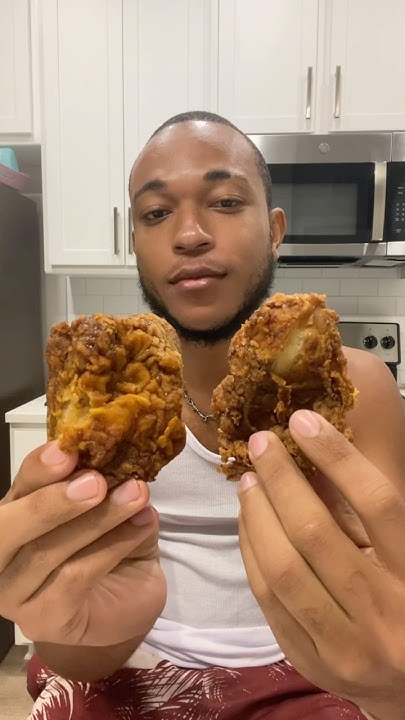 American VS Jamaican KFC Which taste better? 🇺🇸🇯🇲 - YouTube