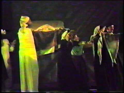 Dana Kelly Heiny as Fruma-Sarah in FIDDLER ON THE ROOF, 1989 - YouTube