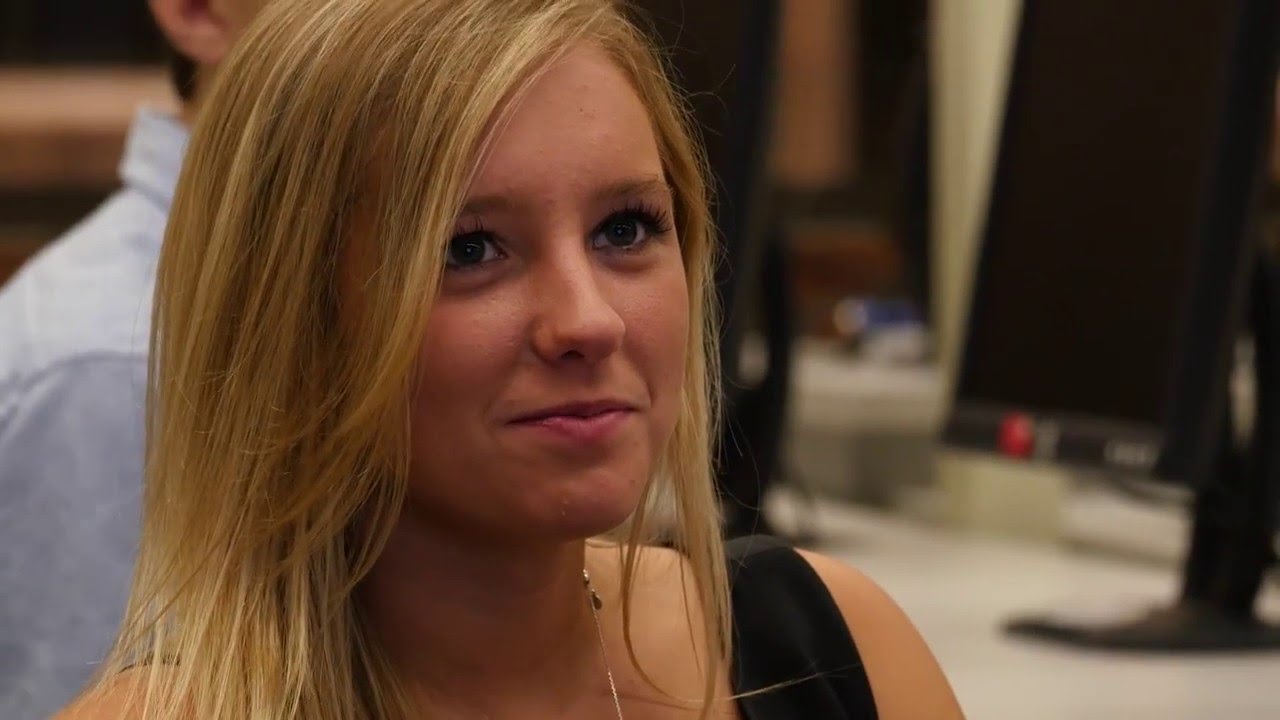 I am IT featuring Erica Parker - YouTube