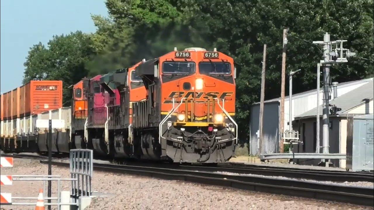 BNSF 6756 West in Emporia, KS 7/9/22 - YouTube