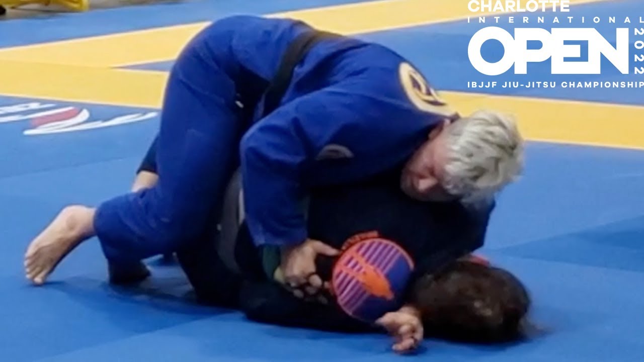 Jennifer Case v Maia Matalon / Charlotte Open 2022 - YouTube