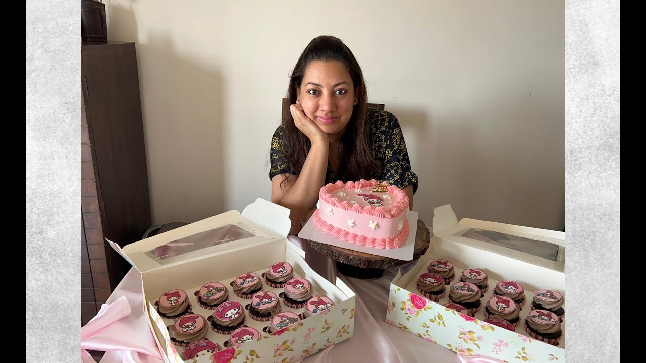 How to send cakes in cabs | Heart shape cake | Cupcakes - YouTube