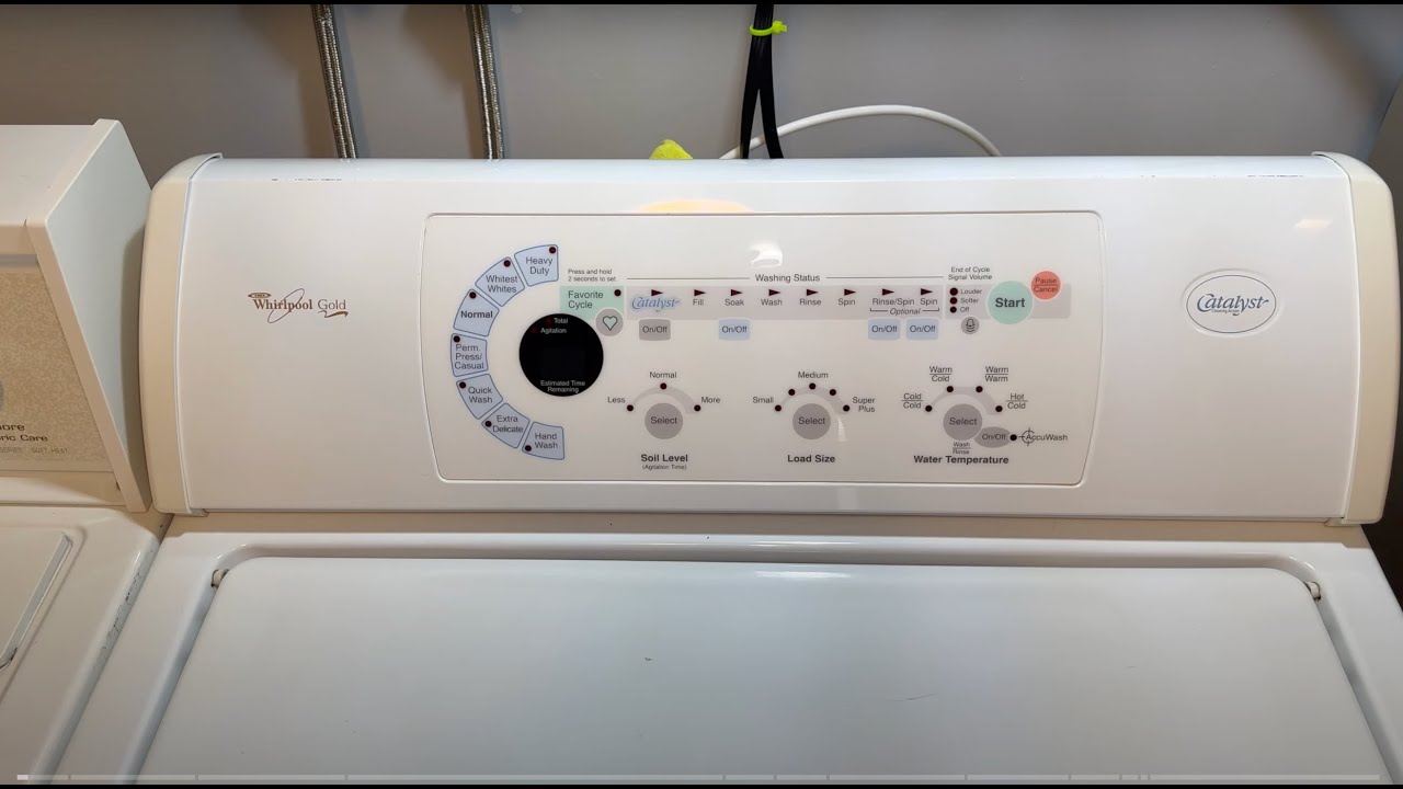 Whirlpool Gold Catalyst | Extra Large Load of Towels | Extended Spin - YouTube