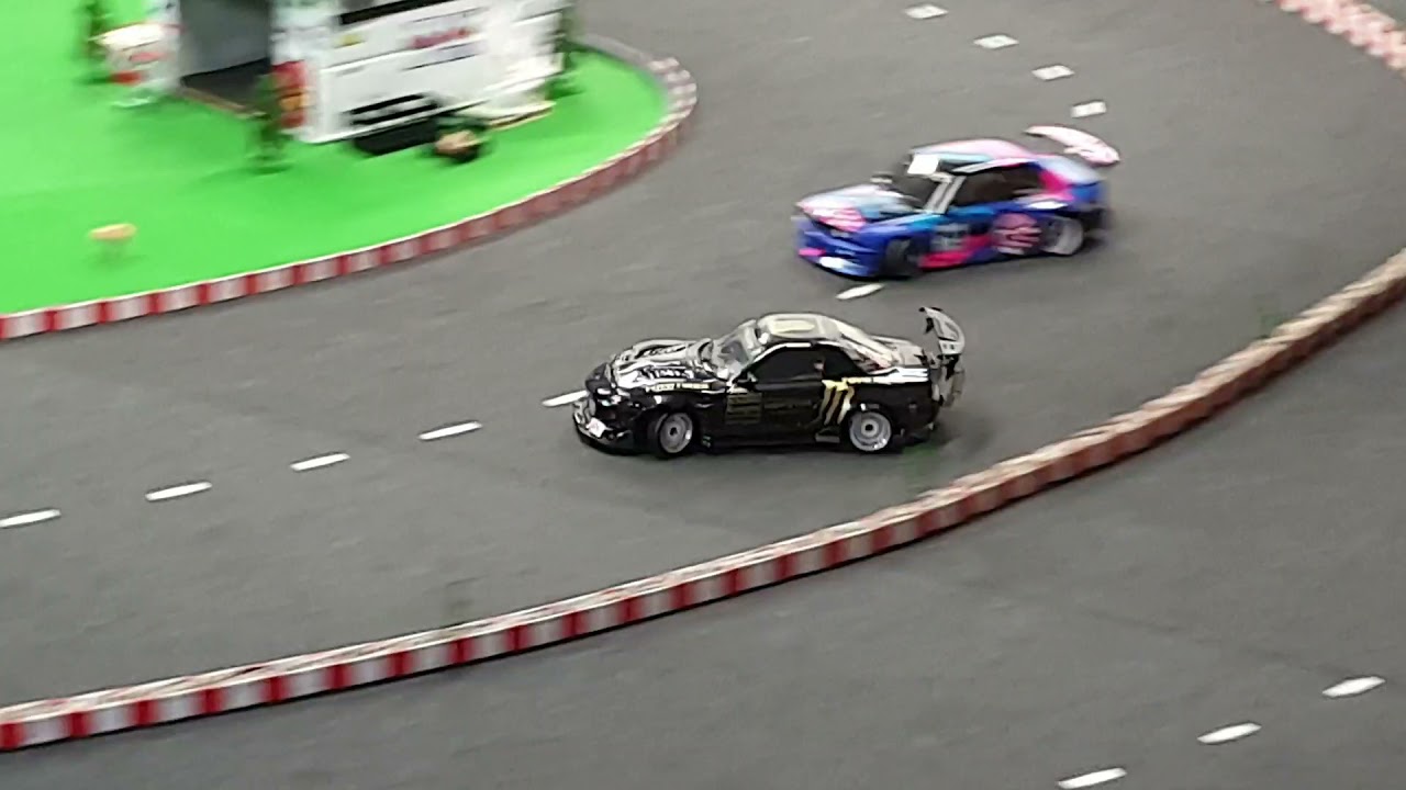 rc drift yd2 sx2 VS yd2 sx3 - YouTube