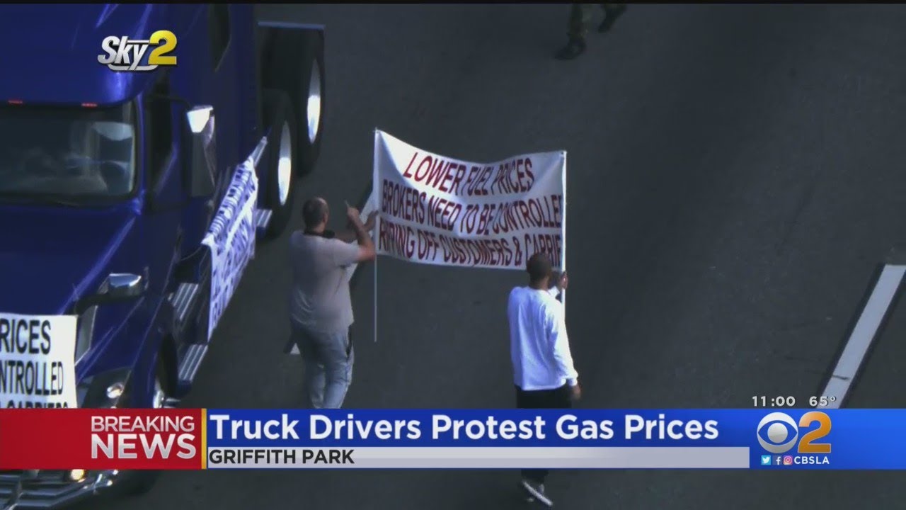 Big-rig protest snarls traffic on 5 freeway near Griffith Park - YouTube