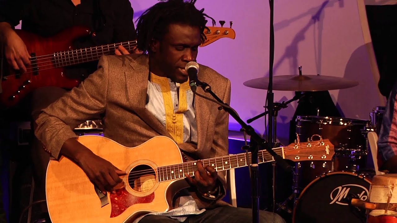 PAPE ARMAND BOYE "WADJI" LIVE AT SHAPESHIFTER LAB - YouTube