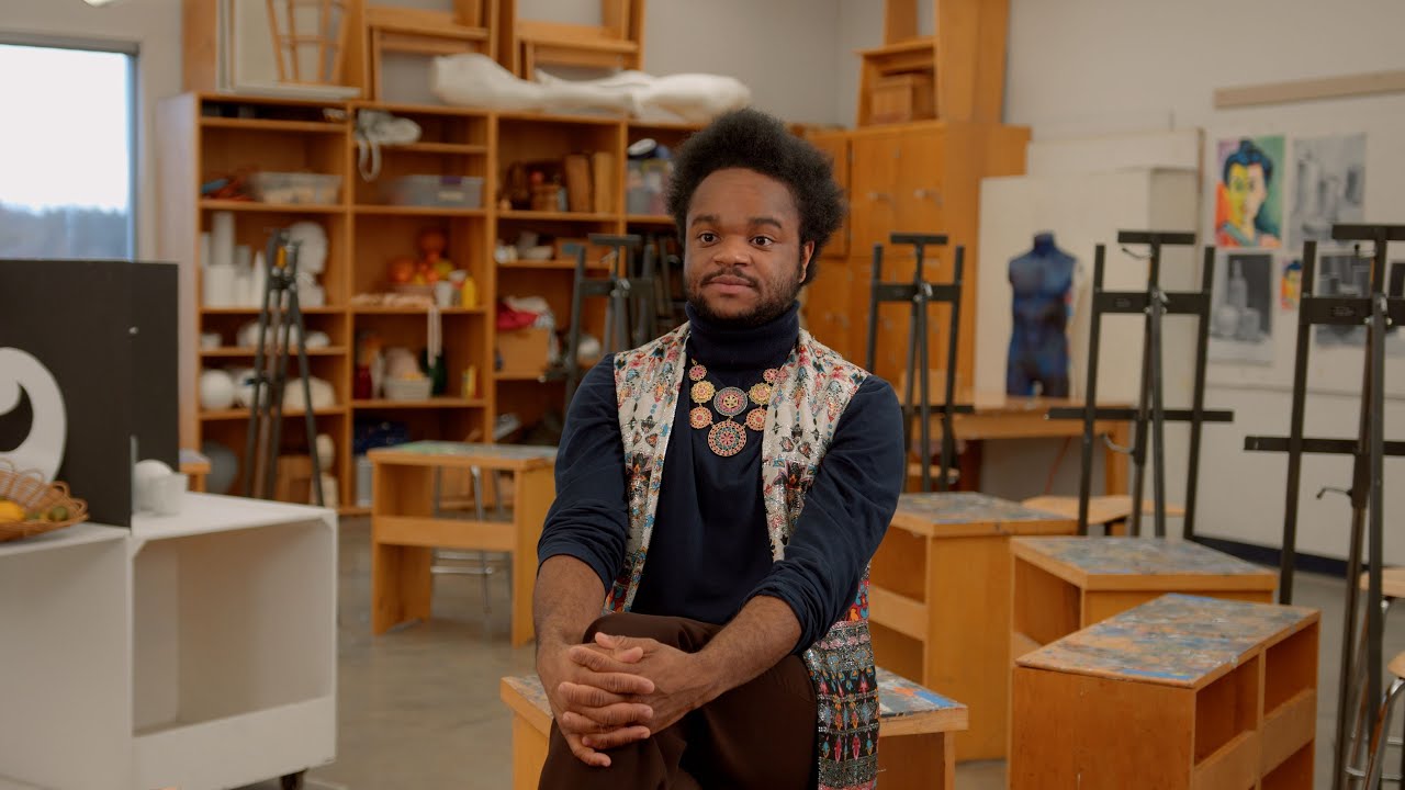 Artist Spotlight | Michael Travis - YouTube