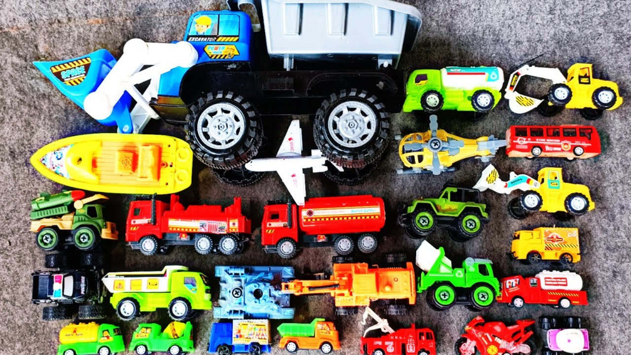 Mainan mobil mobilan peluncur roket, mobil polisi, mobil tangki minyak ...