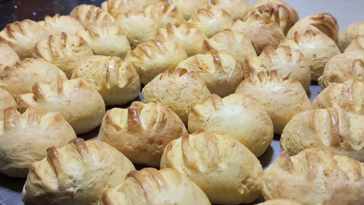 HOW TO MAKE MILKY PINAGONG BREAD | Full Baking Recipe Tutorial • Mala ...