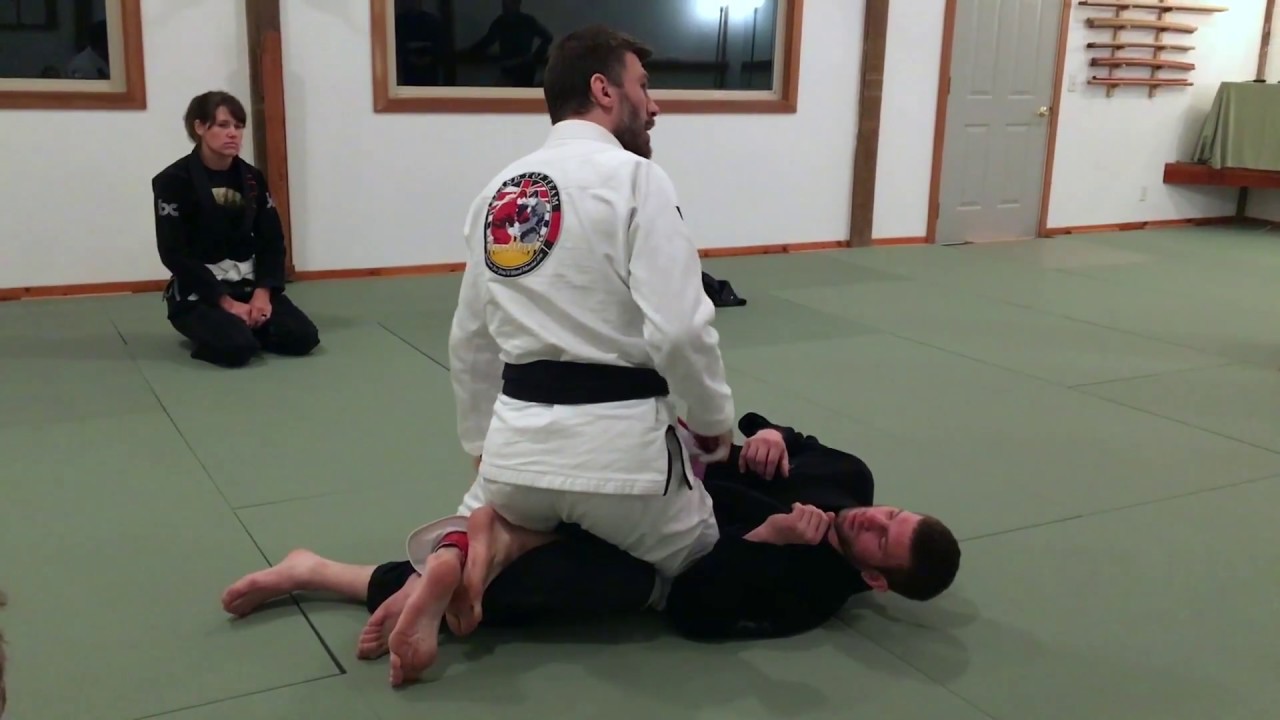 Solarte BJJ Rob Biernacki Rolling Back Attack Pt 1 - YouTube