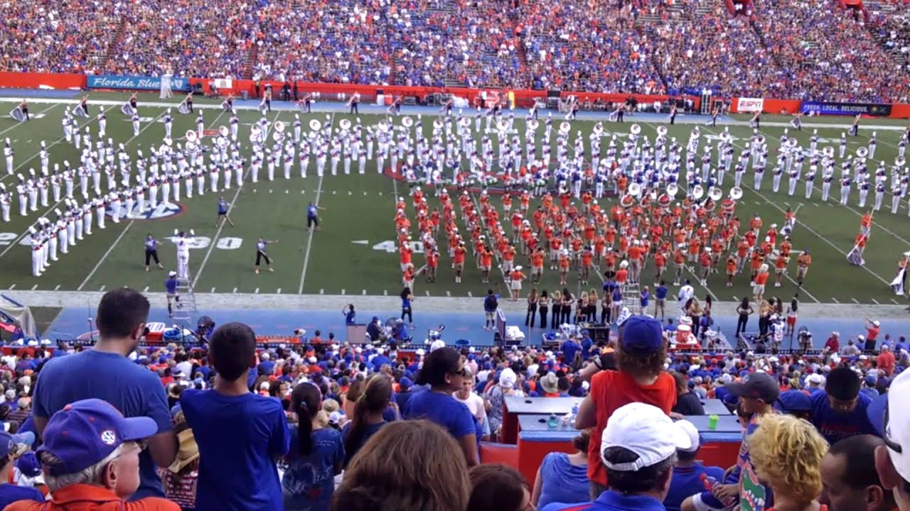 2015 homecoming Gator band with alumni band - YouTube