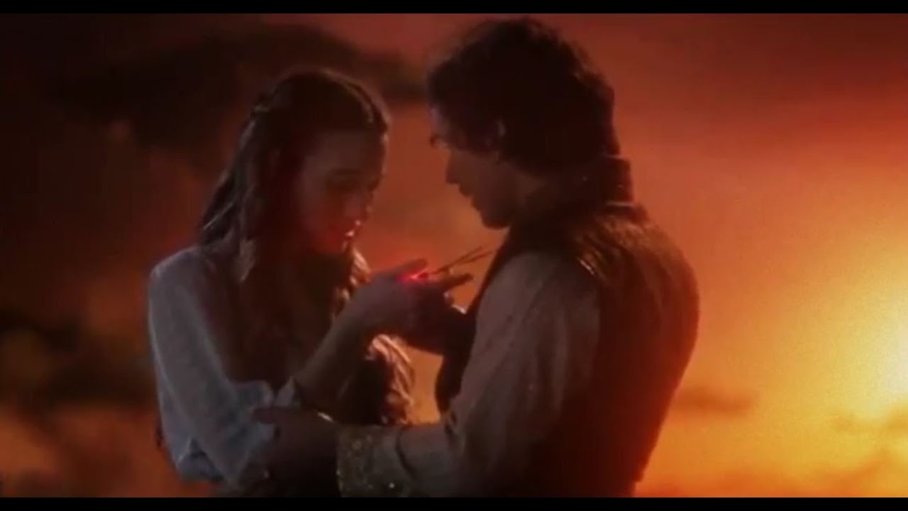 Alice and Cyrus - A thousand years - [S1] - YouTube