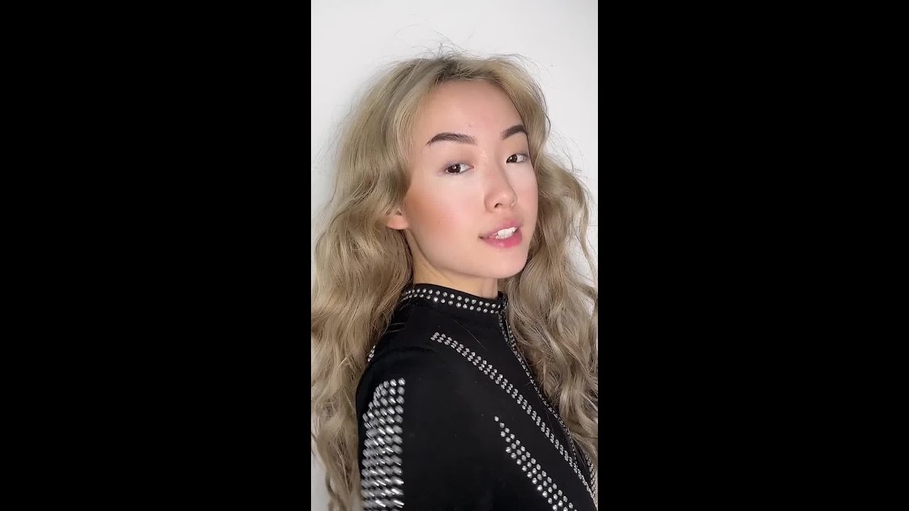 ATTENTION MAKEUP FANATICS! M.A.C has given me the opportunity to bring ...