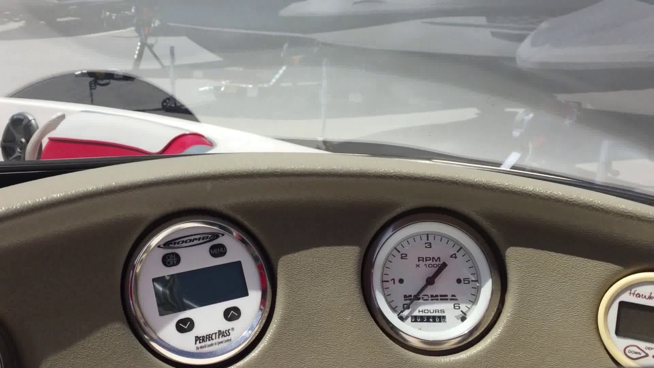 2000 Moomba Mobius V - YouTube