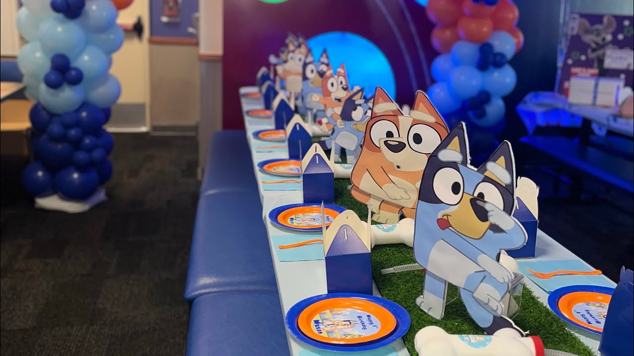 Bluey birthday party - YouTube