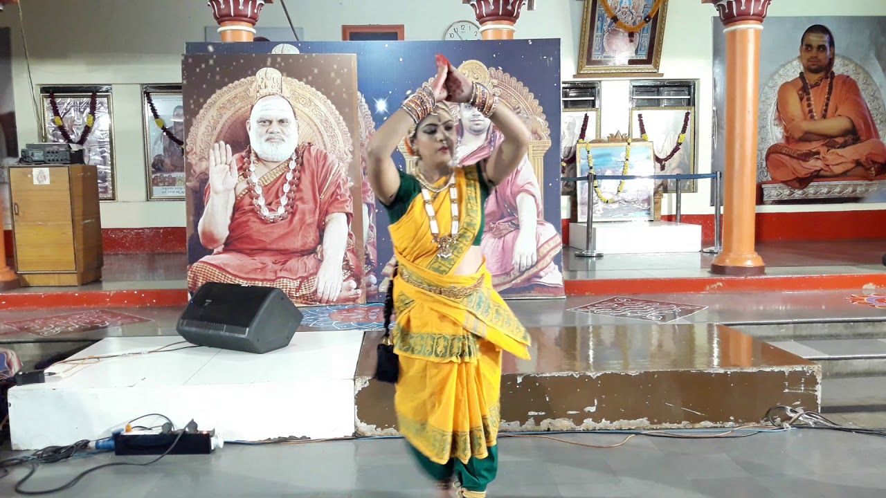 Kuchipudi Dance by Disciples of Sri Pasumarthy Seshu Babu-1 - YouTube