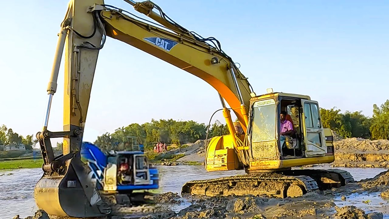 JCB Video Caterpillar Backhoe Working In River |Best Backhoe Tractor ...