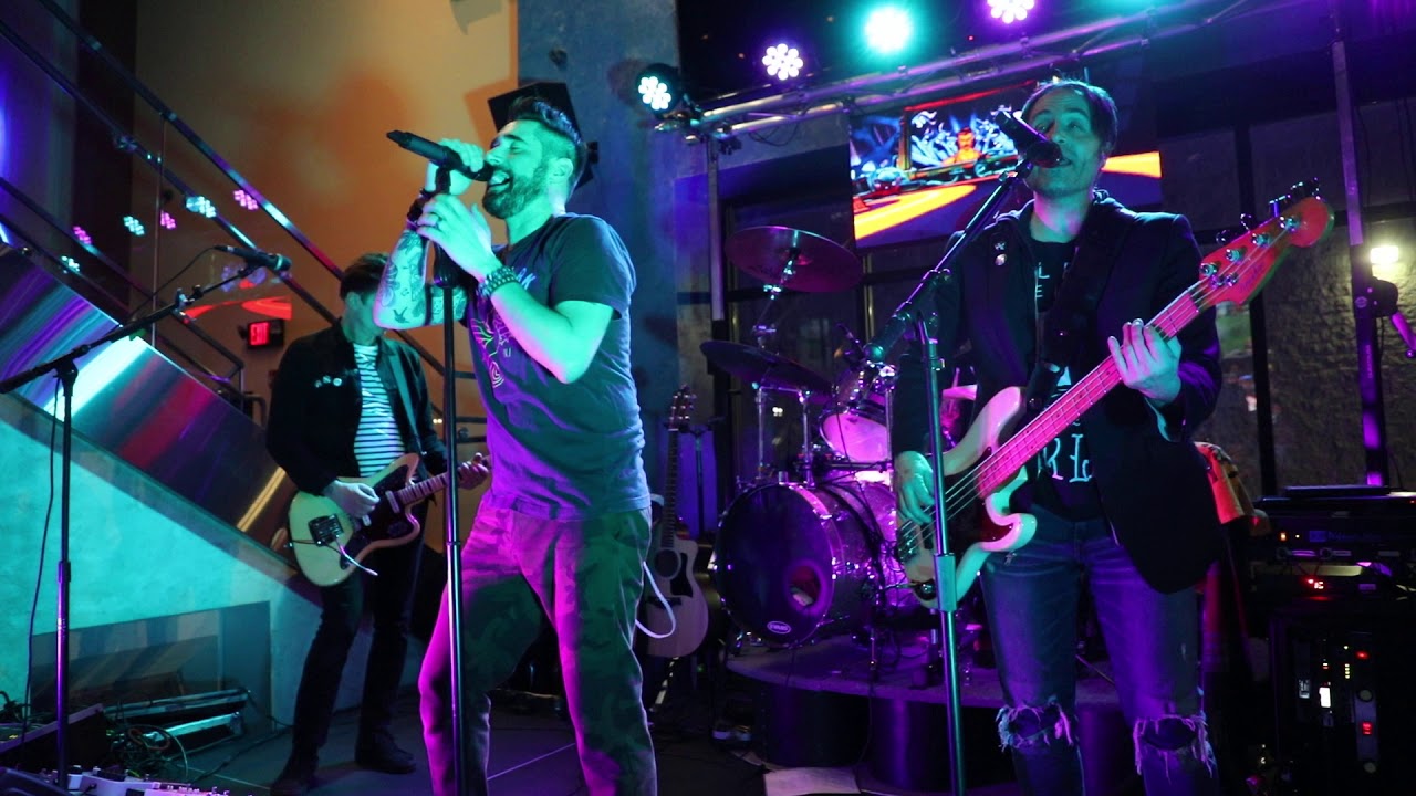 LIFESPEED QUEEN MEDLEY BLUE ALE HOUSE 2-1-20 - YouTube