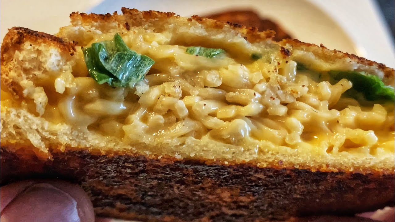 Ramen Noodles Grilled Cheese Sandwich - YouTube