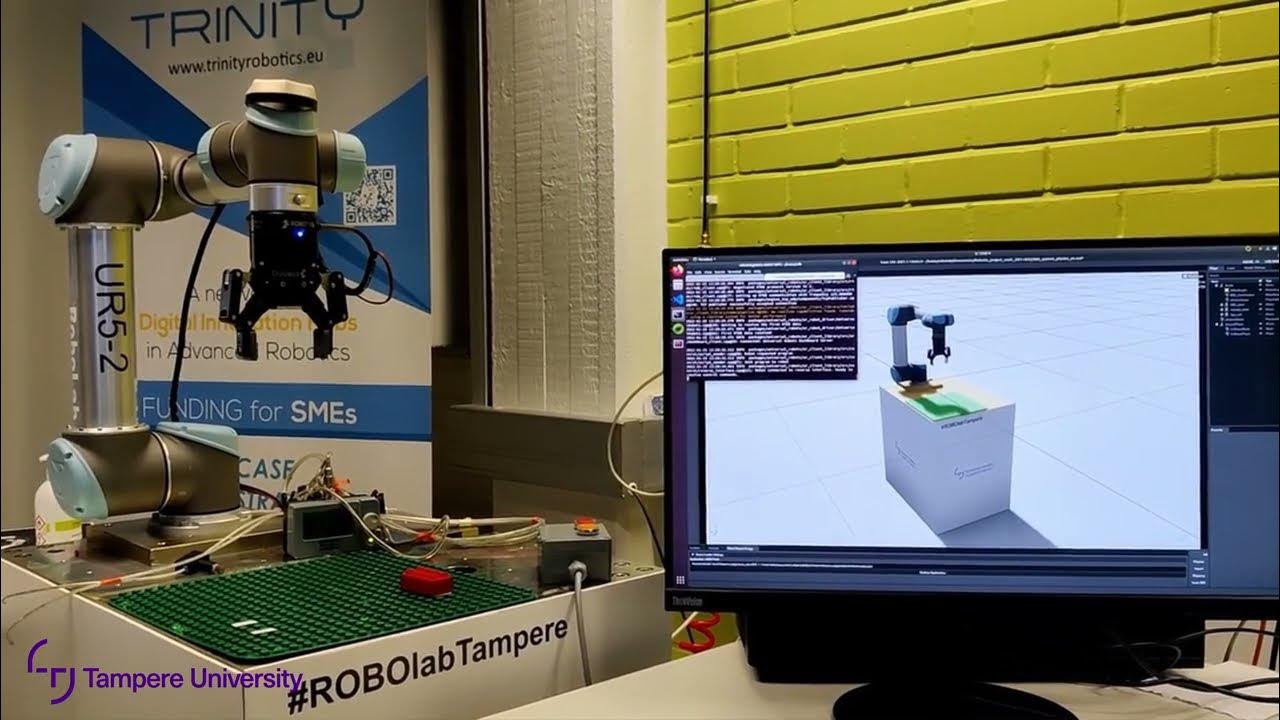 Digital twin of UR5 - YouTube