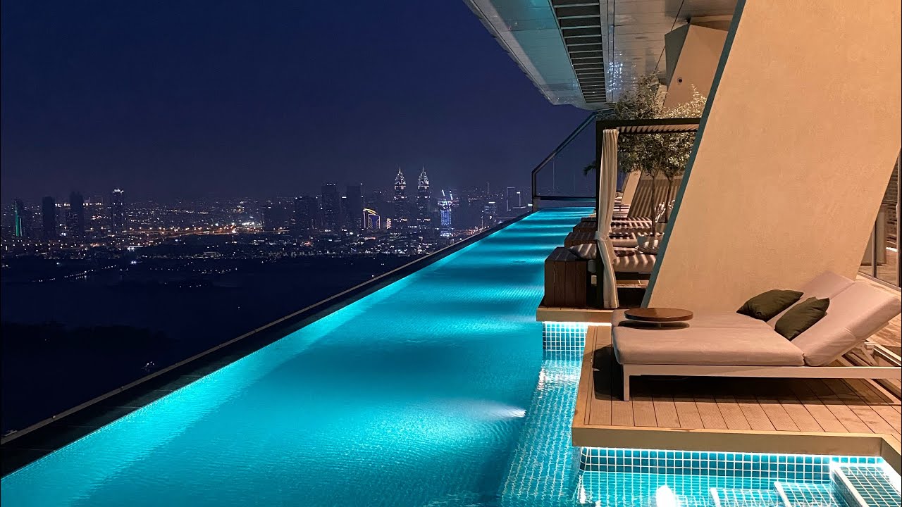 #aura swiming pool # 360 degree infinity pool # world highest open sky ...