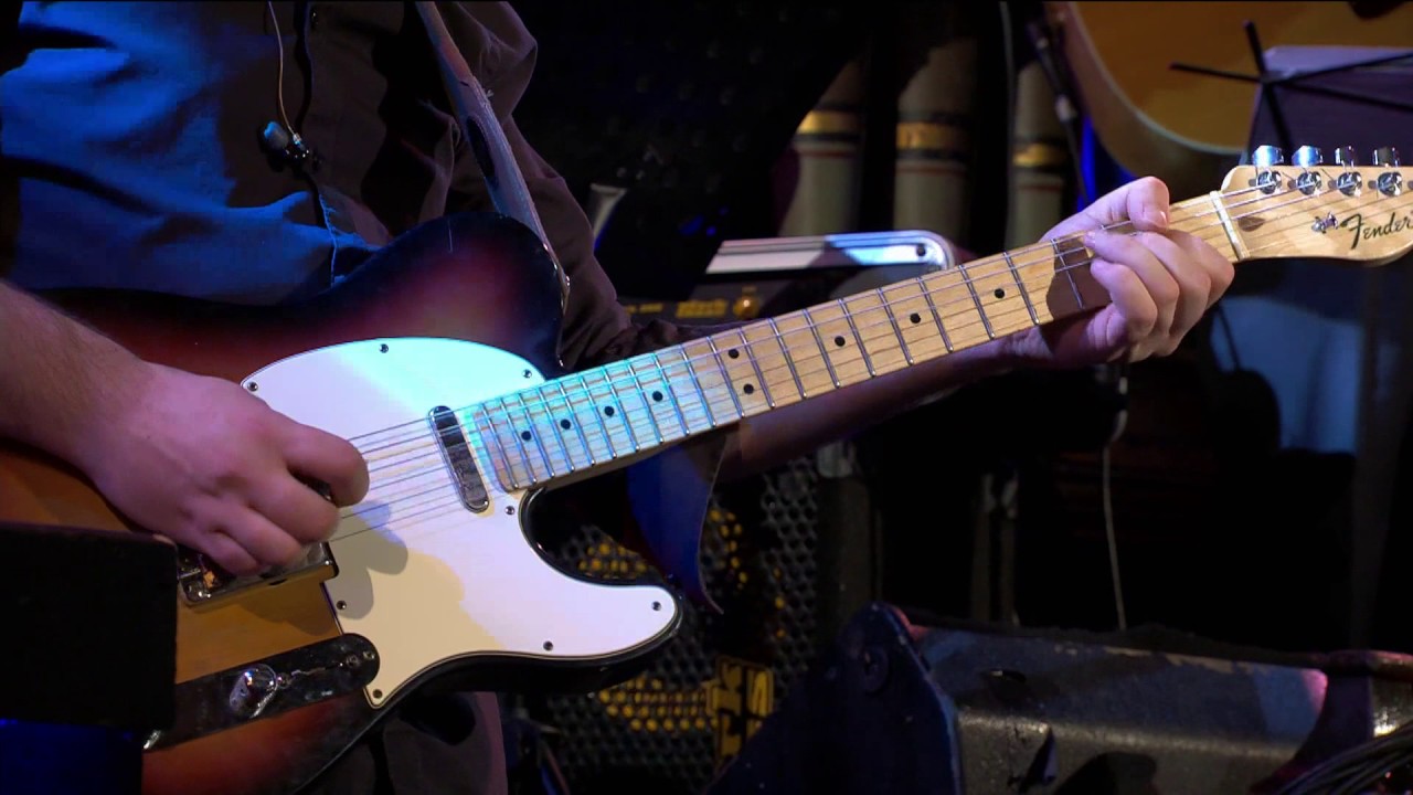 Jim Devine - Past the point of Rescue | TG4 - YouTube