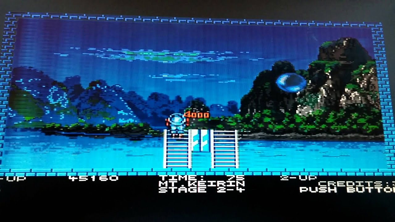 Sam Coupe Pang Game (secret of Stars & Sprites demo) - YouTube