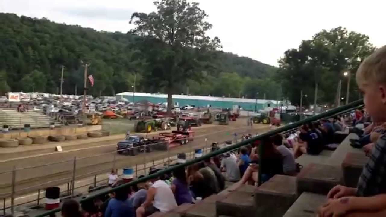 8/7/14 Huntingdon County Fair, PA truck and tractor pulls - YouTube