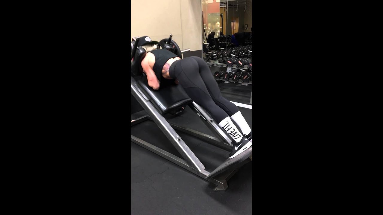 Build a booty: reverse hack squat - YouTube