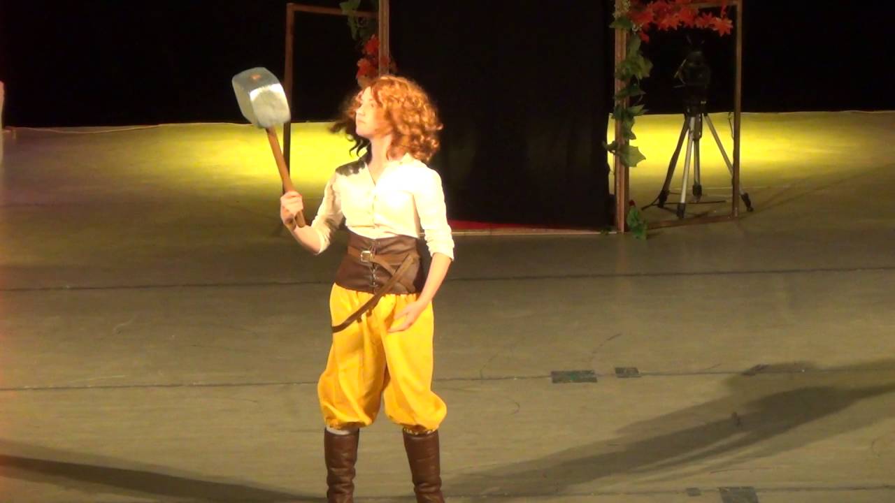 M.O.con 2016: Косплеер derpyminstrel - Fara (Diablo 2) - YouTube