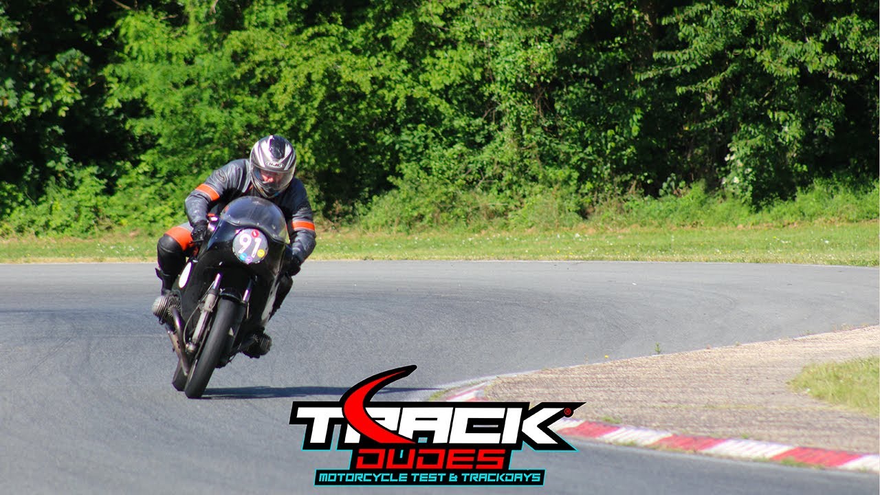 Motor Circuit Rijden Folembray Frankrijk | Motor circuit trainen, hoe ...