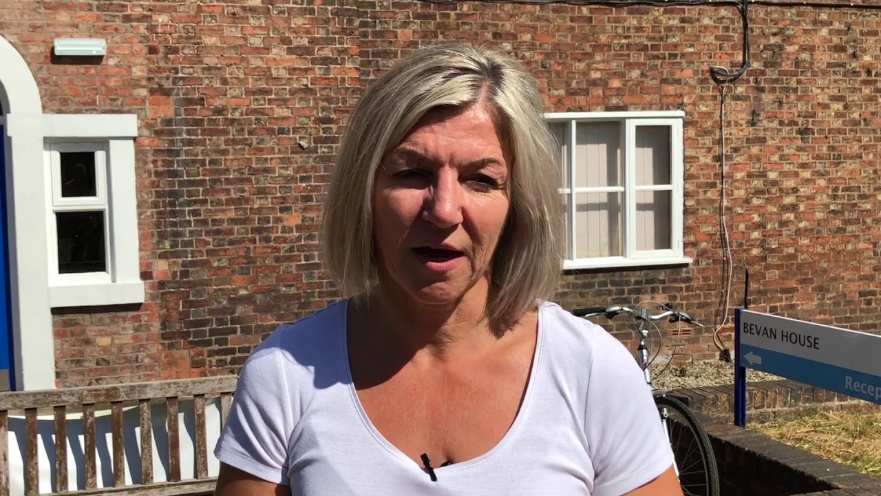 NHS70 - Tracey Shewan, what the NHS means to me - YouTube
