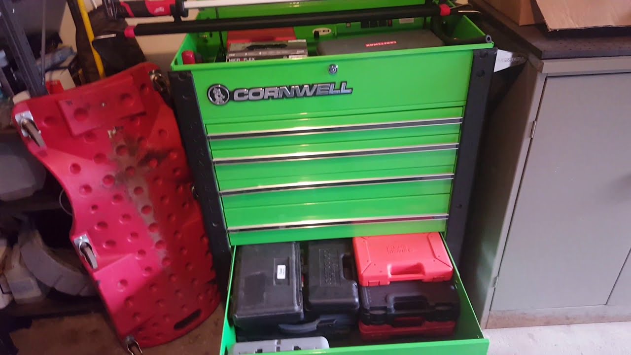 Cornwell tool cart tour - YouTube