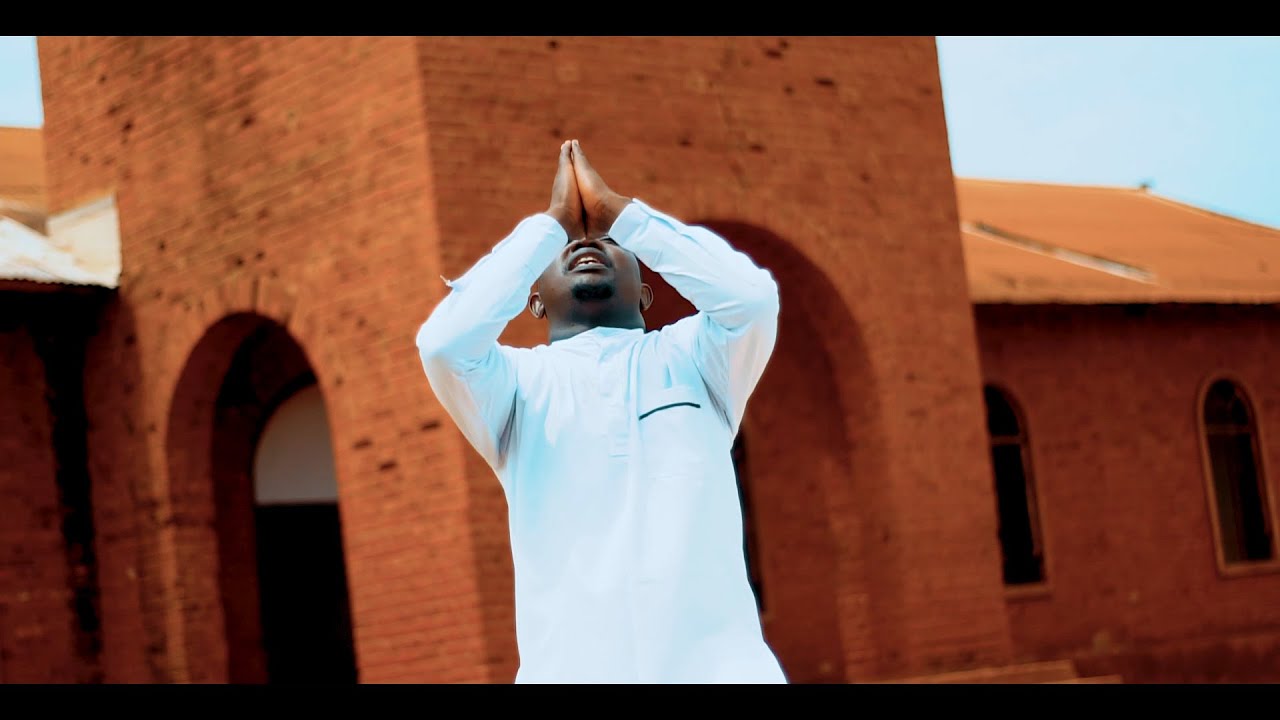 COMFORT EZEKIEL - Mwana Mpotevu (Official Video) - YouTube