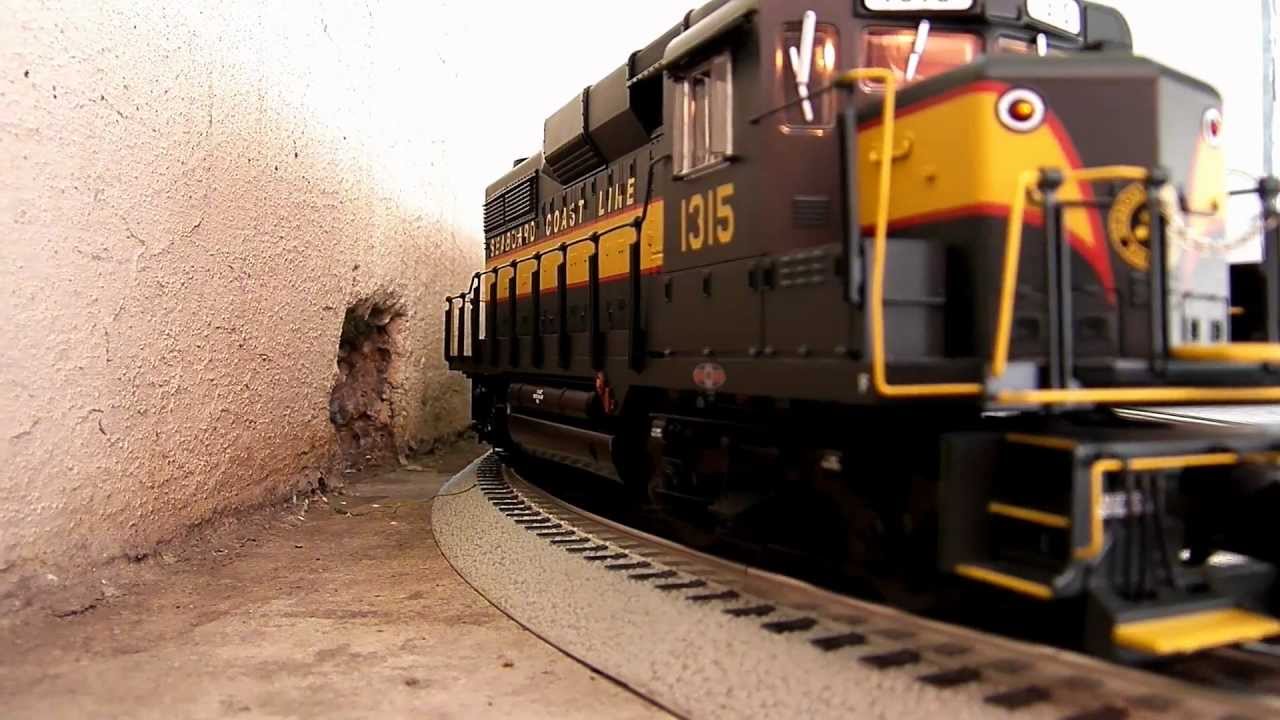 The East Wind with a GP30 Seaboard engine - YouTube