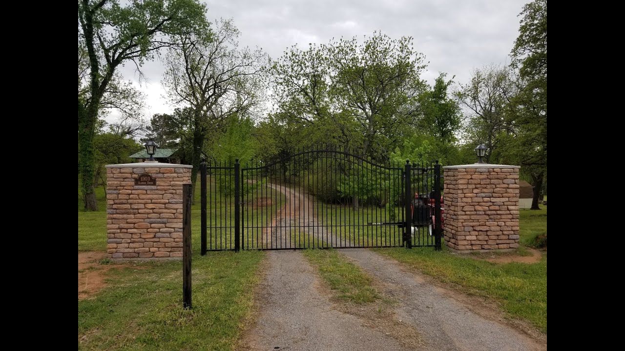 Building a stone column entrance Ep 249 Pt 1 - YouTube