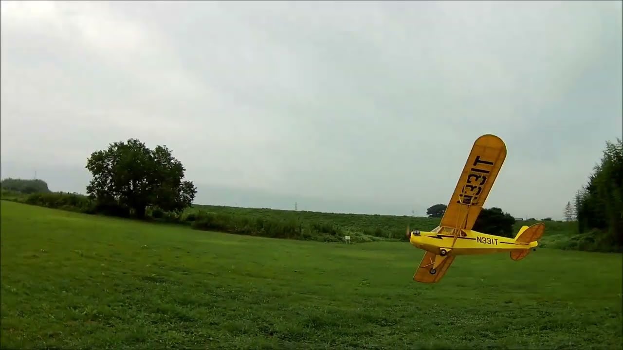 100g以下電動RC機YELLOW CUB旋回性能試験的な？フライト - YouTube