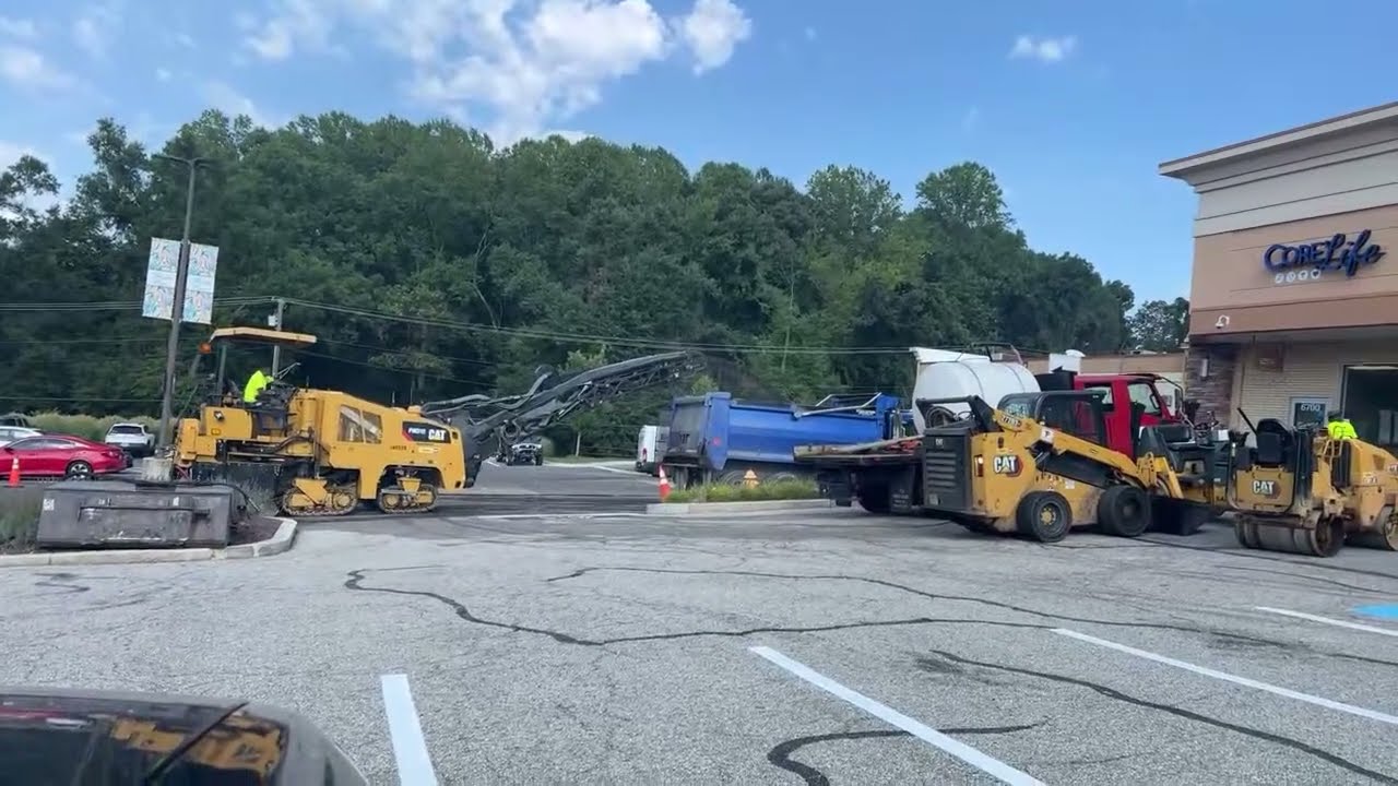 Ripping Up The Road! Live at the construction site. - YouTube