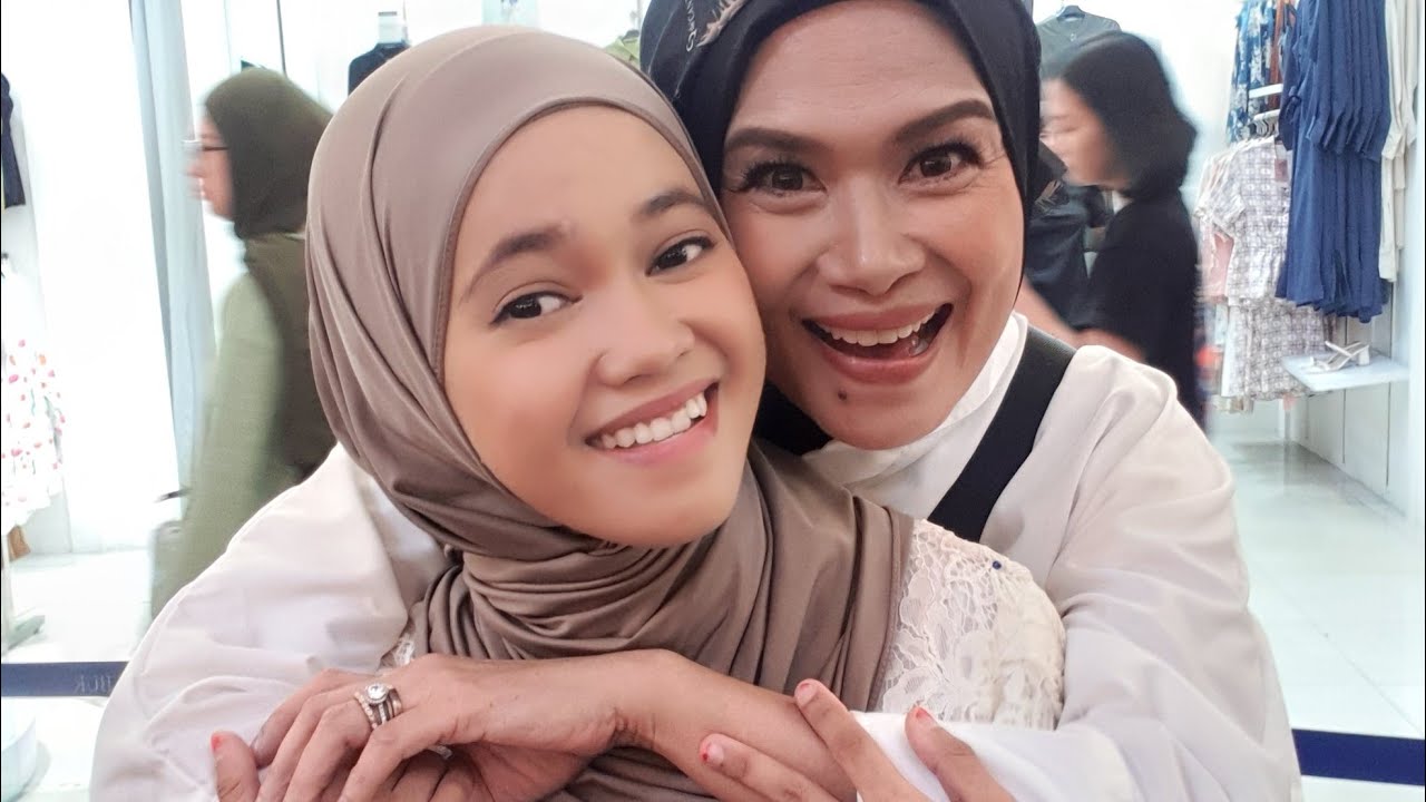 penampilan ressa bareng lady avisha - YouTube