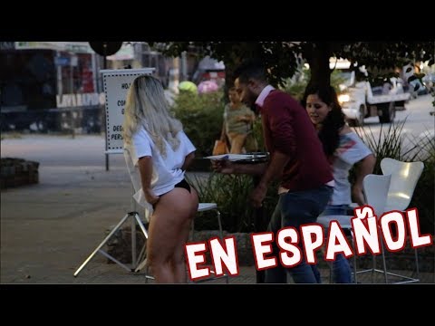 Psicoanalista se queda sin papel, pide a hombre escribir en su trasero e irrita esposa