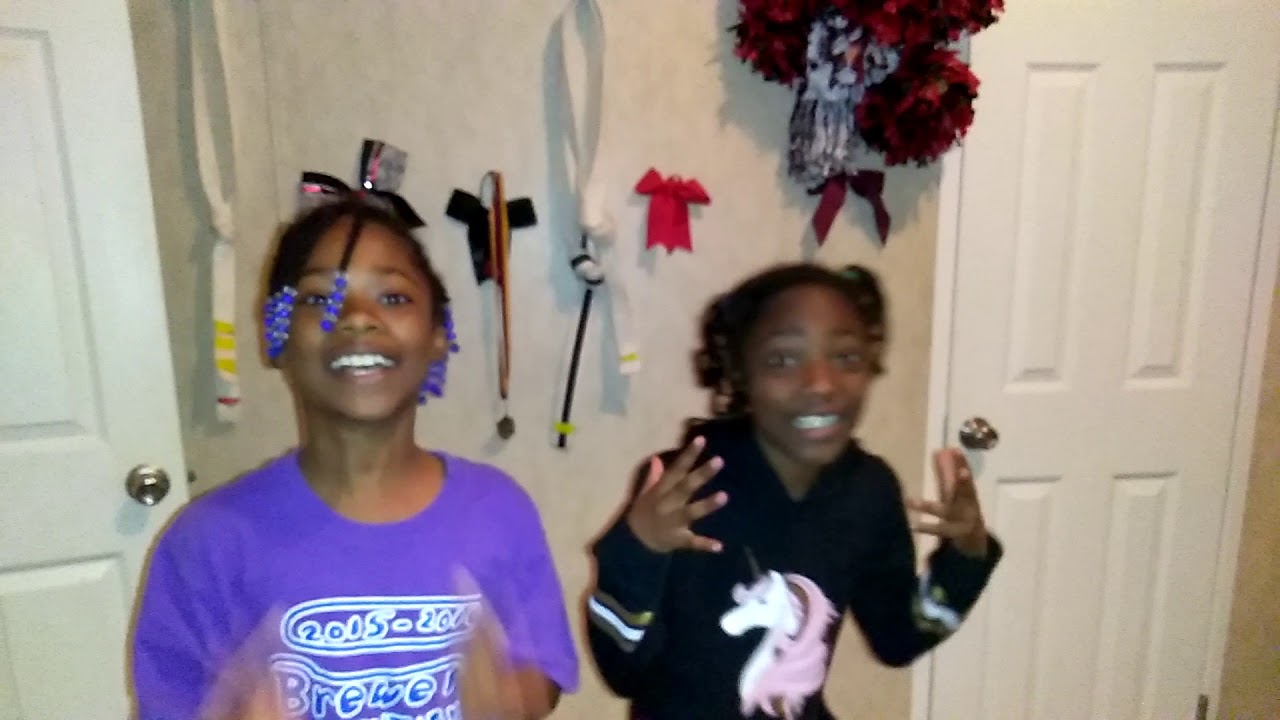 Cristal Dolls Youtube