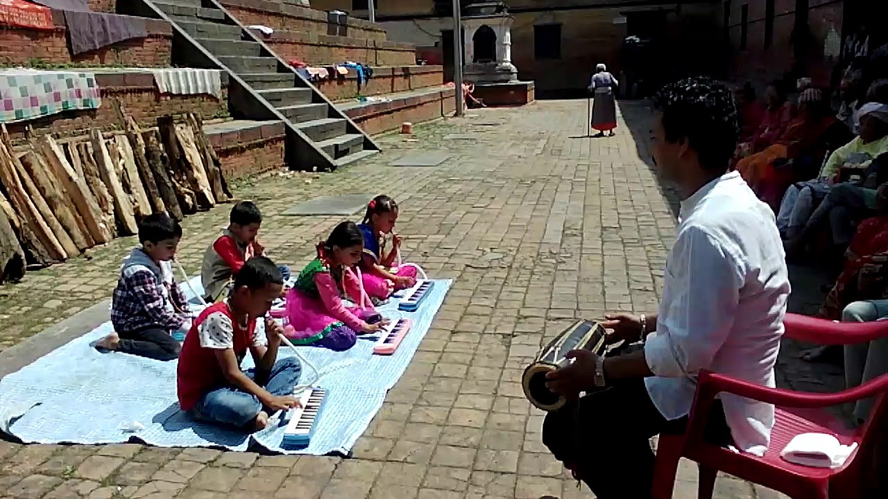 Happy Crayons Nepal - YouTube