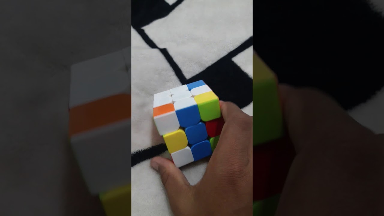 How to solve rubik's cube 1st layer - YouTube