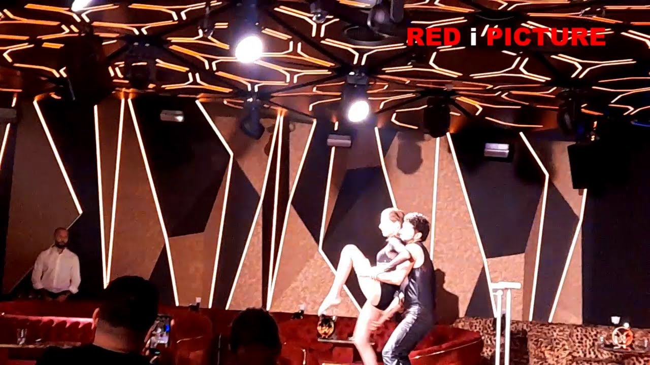 Dubai Night club 2nd Sensual couple Dance - YouTube