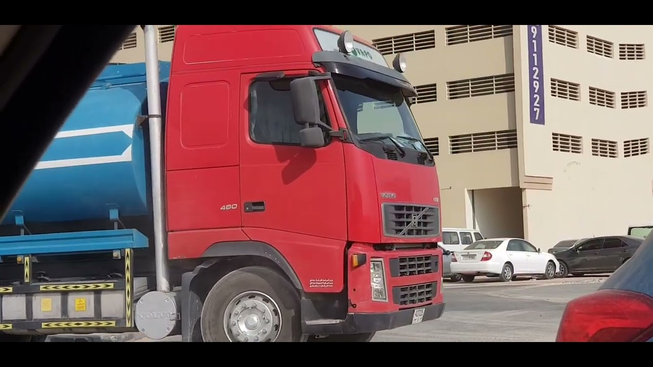 DUBAI TRUCKS - YouTube