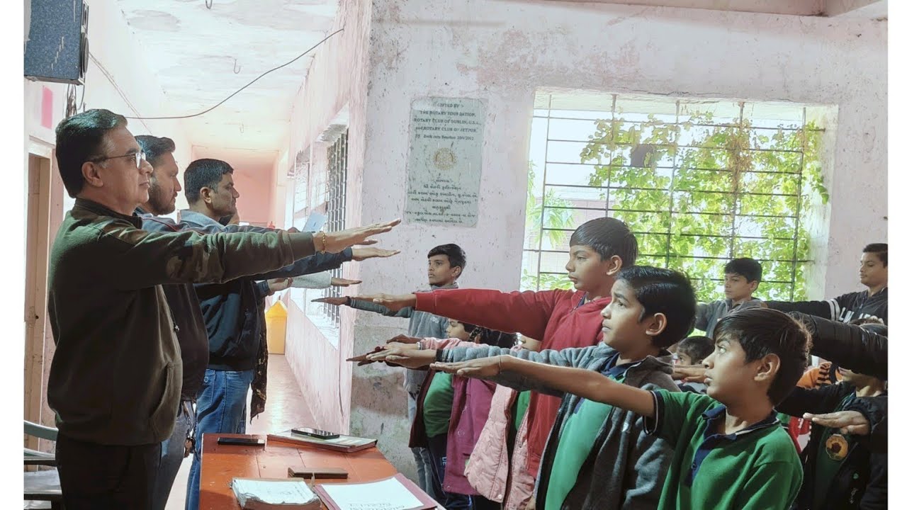 || SCHOOL NO 6 JETPUR || RASHTRIY MATDATA DIVAS SHAPATH 2025 - YouTube