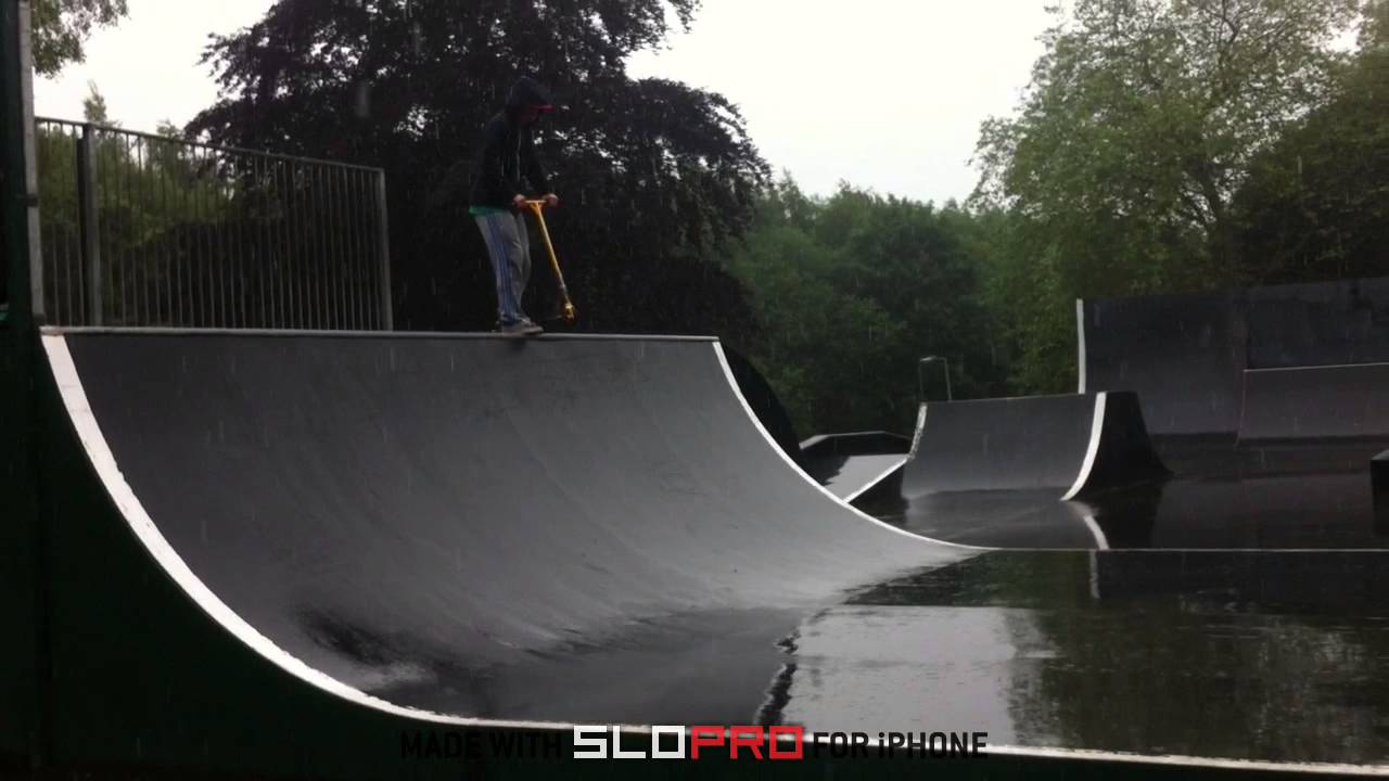 DOWN HALFPIPE WHEN WET! - YouTube