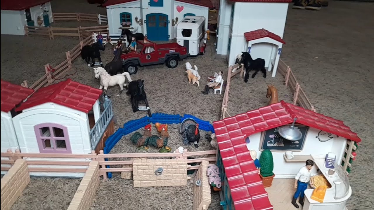 Setting up my stable [Schleich] - YouTube