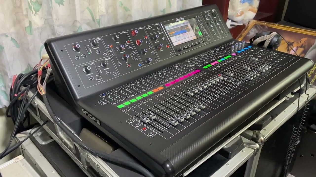 ส่ง POWER MIXER YAMAHA และทำระบบคาราโอเกะแยกไลน์ใช้กลอง D4 ลูกค้าแฮปปี้ ...